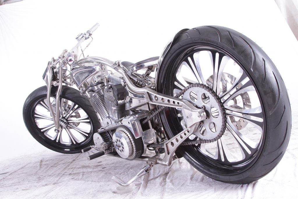 Dua Motor Kustom Suryanation Motorland Ini Sukses di Italia