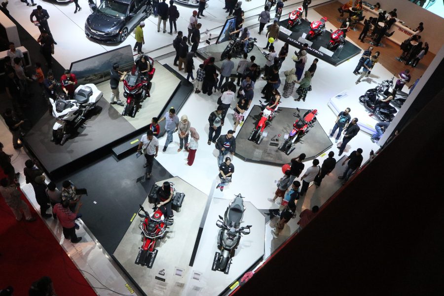 AHM_IIMS. 05. - Rockomotif