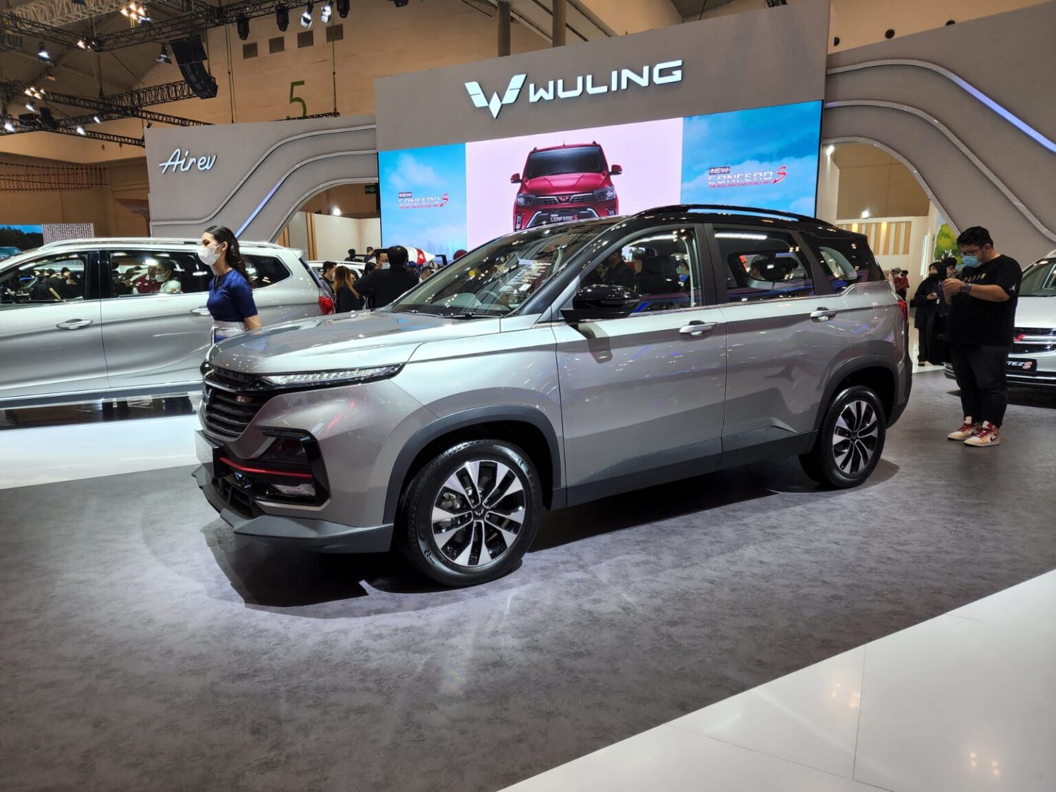SUV Canggih Nan Pintar di Bawah Rp 400 Juta, Cek Dulu Wuling Almaz RS Pro
