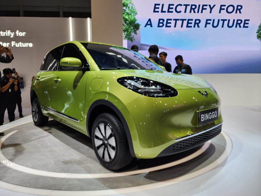 Wuling Pamer Mobil Listrik Baru, Binggo di PEVS 2023