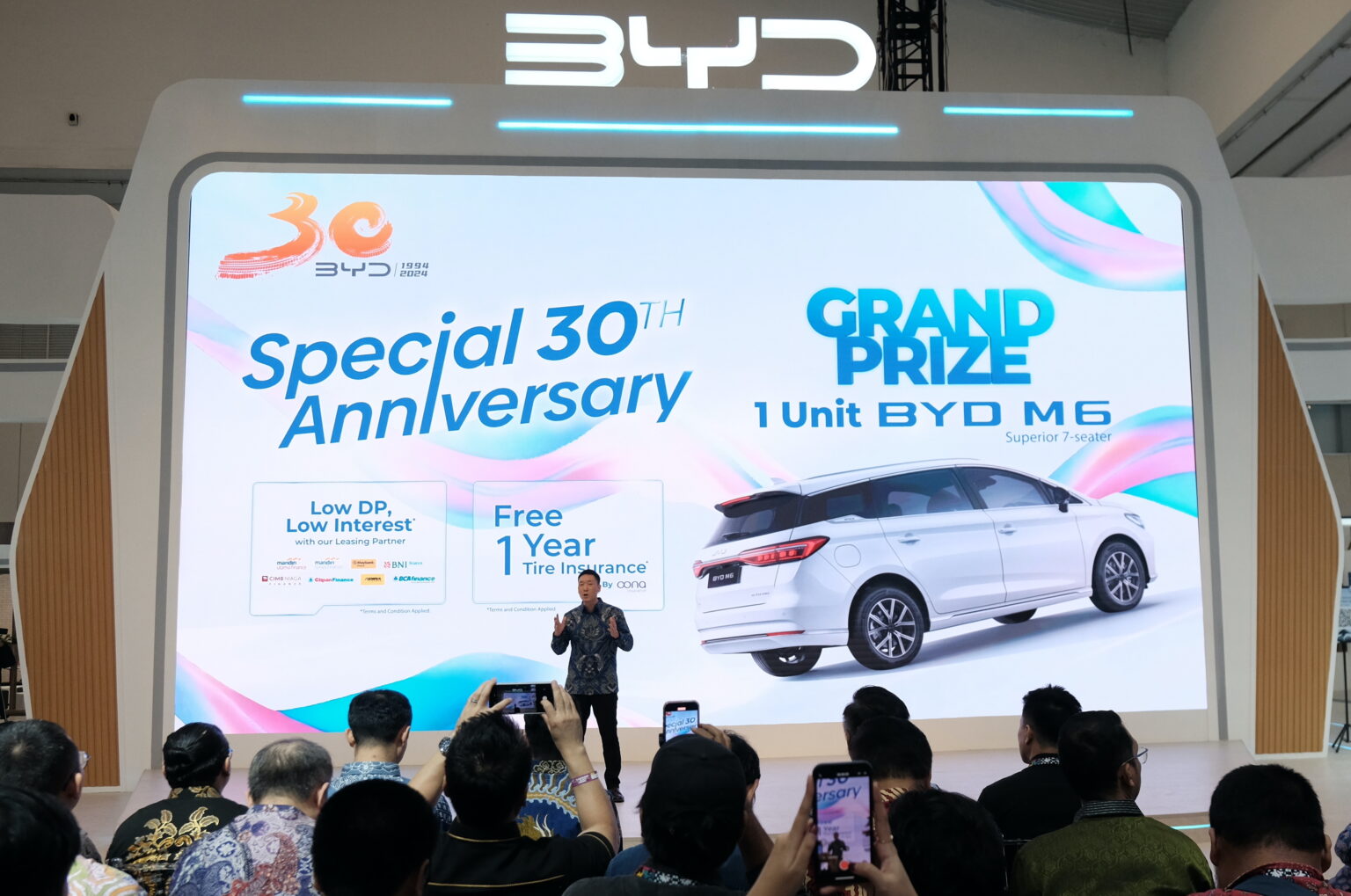 BYD Rayakan 30 Tahun Inovasi, Perkuat Posisi di Pasar Kendaraan Listrik Indonesia - Rockomotif