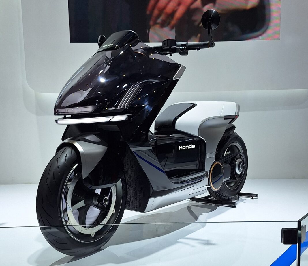 Honda Tampilkan Motor Listrik Konsep Futuristik di IIMS 2025 - Rockomotif