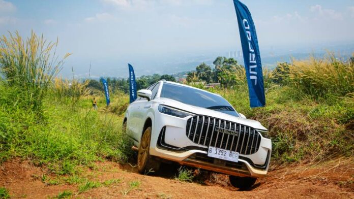 Jaecoo J8 AWD Resmi Diperkenalkan di Indonesia, Harganya? - Rockomotif