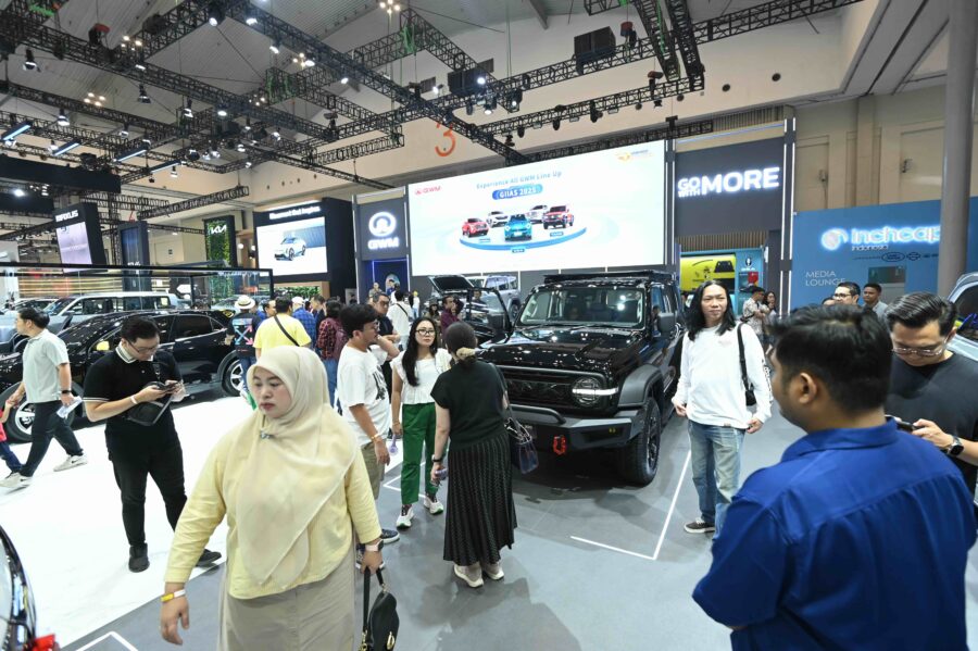 GWM Booth - 1 - Rockomotif