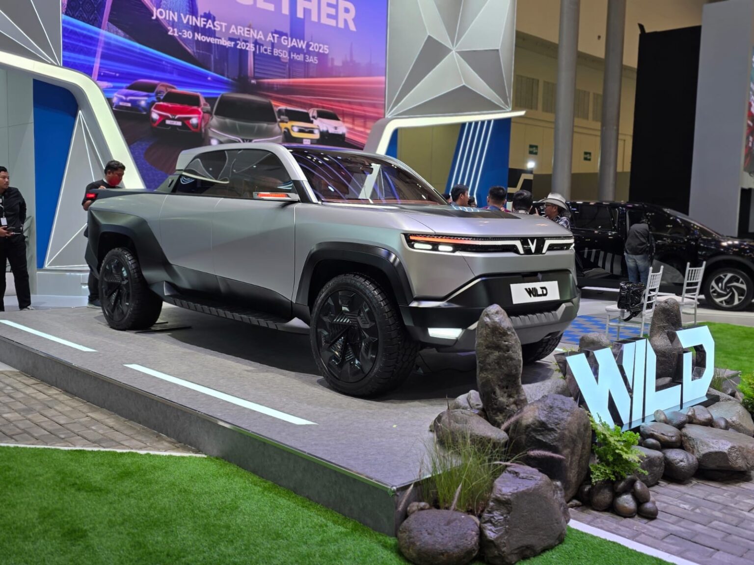 VinFast Ramaikan GJAW 2025: Kenalkan VF 5 dan Double Cabin Listrik VF ...
