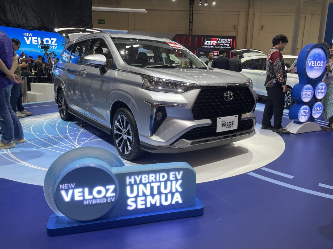 Toyota Veloz Hybrid Siap Masuk Garasi Konsumen Mulai Februari 2026 ...